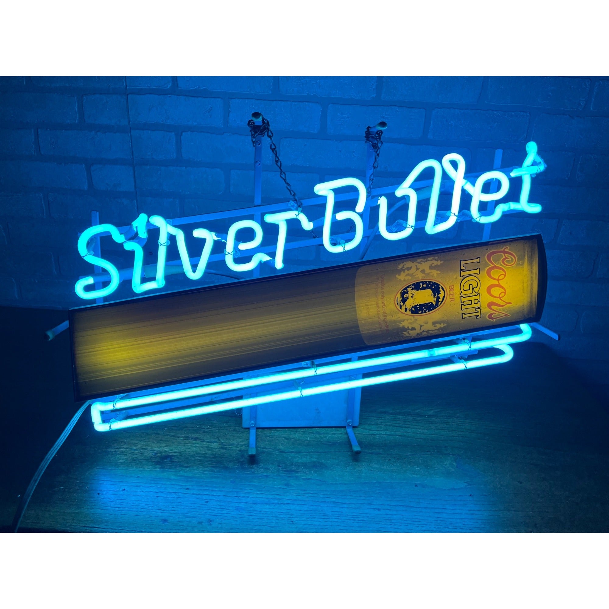 Vintage 1981 Coors Light Silver Bullet Flying Can Beer Lighted Bar Neo ...