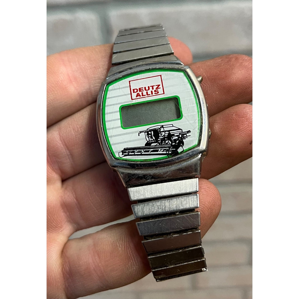 Deutz Allis Chalmers Tractor Digital Watch DEAD BATTERY Farm Combine C ...