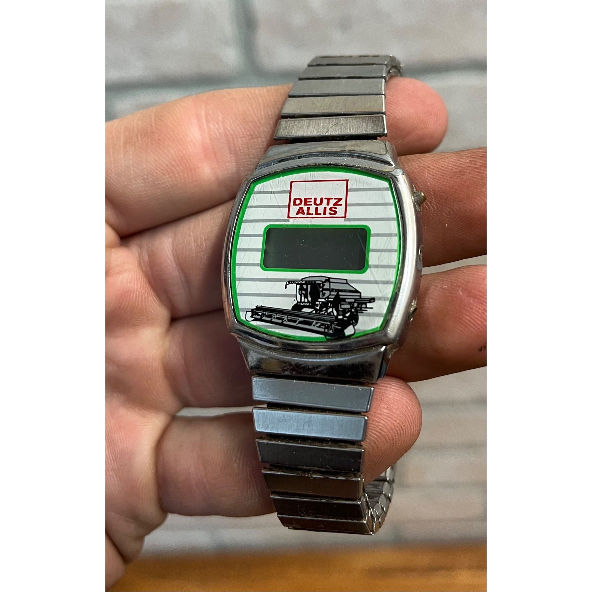 Deutz Allis Chalmers Tractor Digital Watch DEAD BATTERY Farm Combine C ...